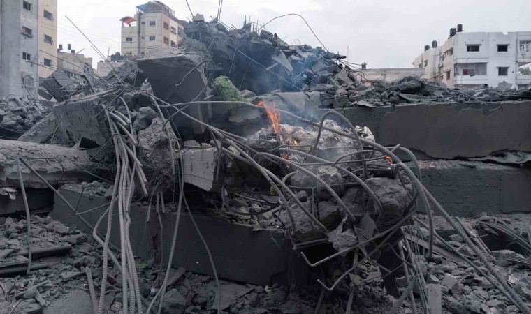 İsrail, Gazze Şeridinde 6 camiyi bombaladı İsrail, Gazze Şeridinde 6 camiyi bombaladı