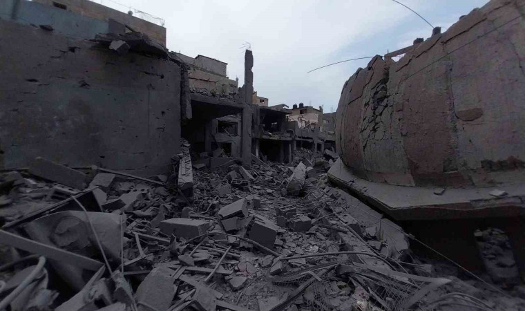 İsrail, Gazze Şeridinde 6 camiyi bombaladı İsrail, Gazze Şeridinde 6 camiyi bombaladı